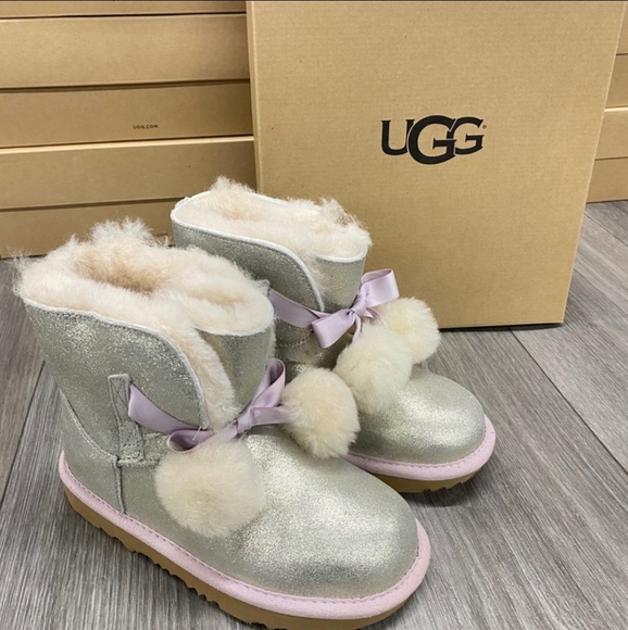 UGG | Shoes | New Ugg Gita Metallic Mini For Little Girls | Poshmark